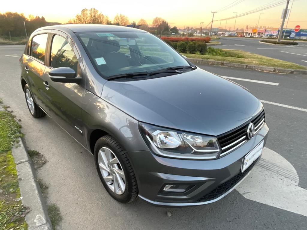 VOLKSWAGEN GOL HIGHLINE 1.6 MT 2023 - Autos Economicos